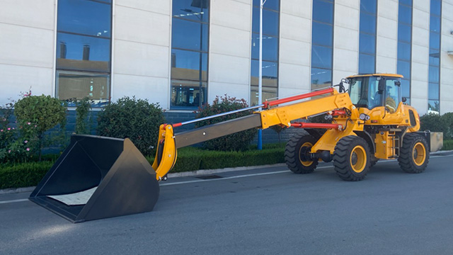 Choosing the Right Telehandler Boom Loader for Construction Projects ...