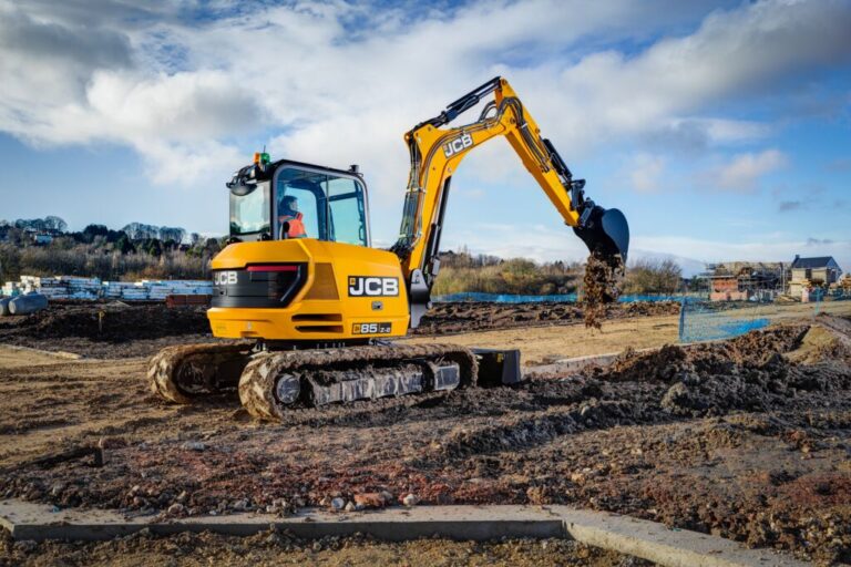 What Is JCB Construction Equipment & Why It Stands Out Today - Dmag ...
